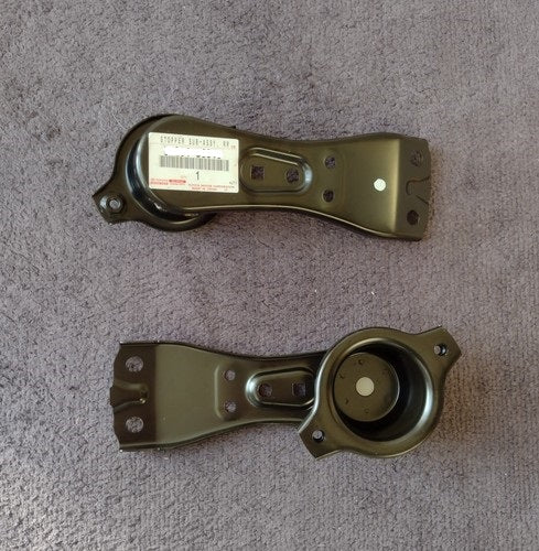 Brand new OEM IS200/IS300/Altezza Rear Subframe Stopper
